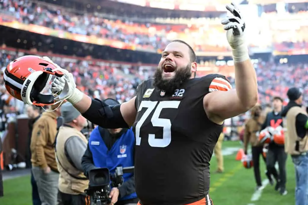 Joel Bitonio Gets Honest About His Pending Retirement Decision Joel Bitonio Gets Honest About His Pending Retirement Decision