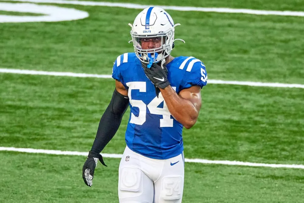 Linebacker Anthony Walker Visiting With Browns