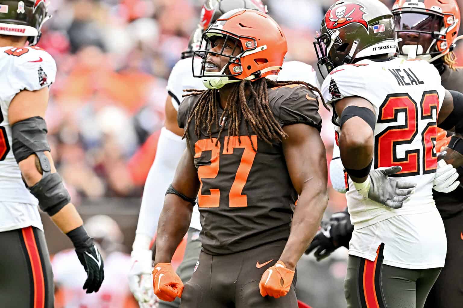 Is Kareem Hunt Playing In His Final 6 Games For Browns?