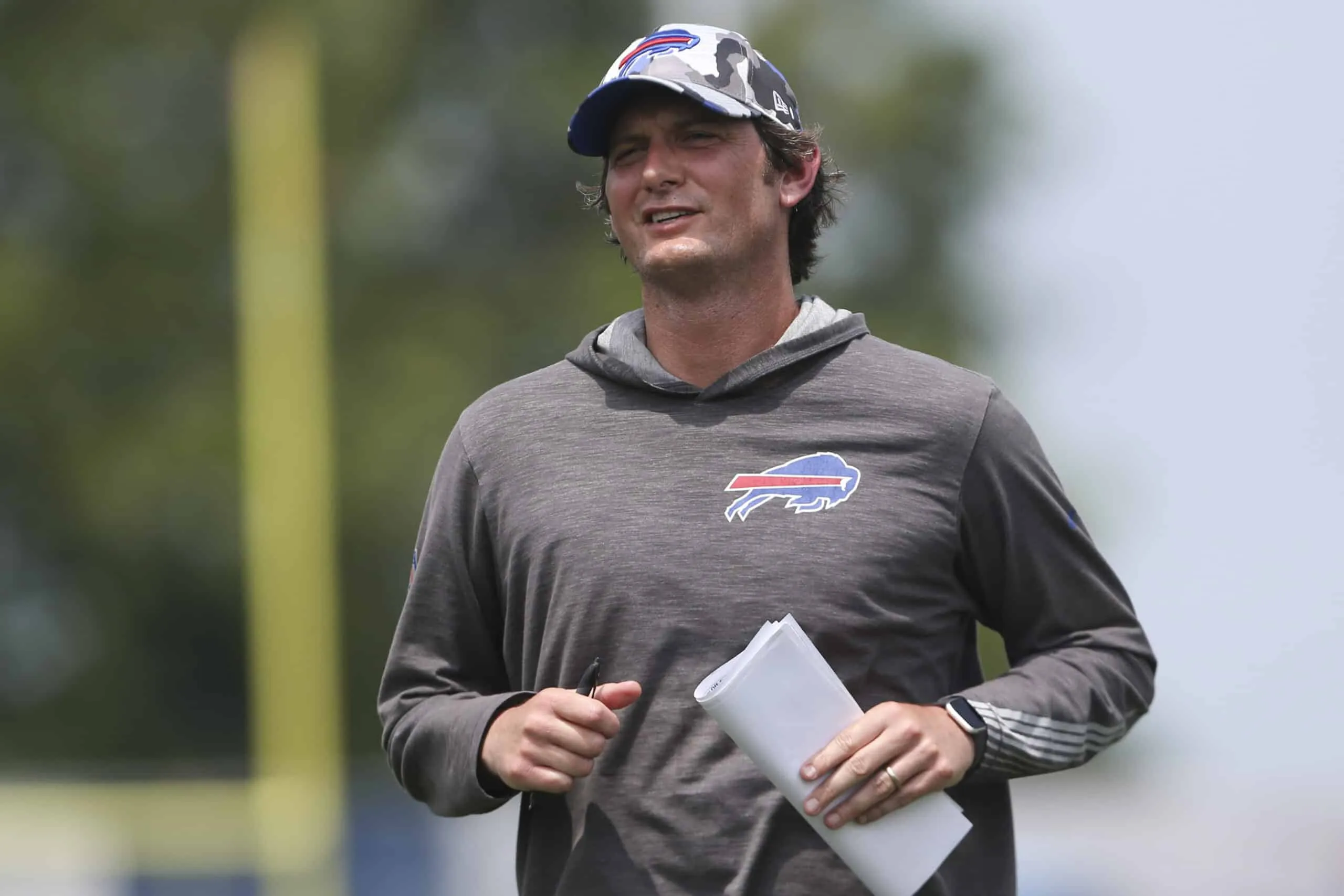 Ken Dorsey Details Growth From Browns Veteran QB