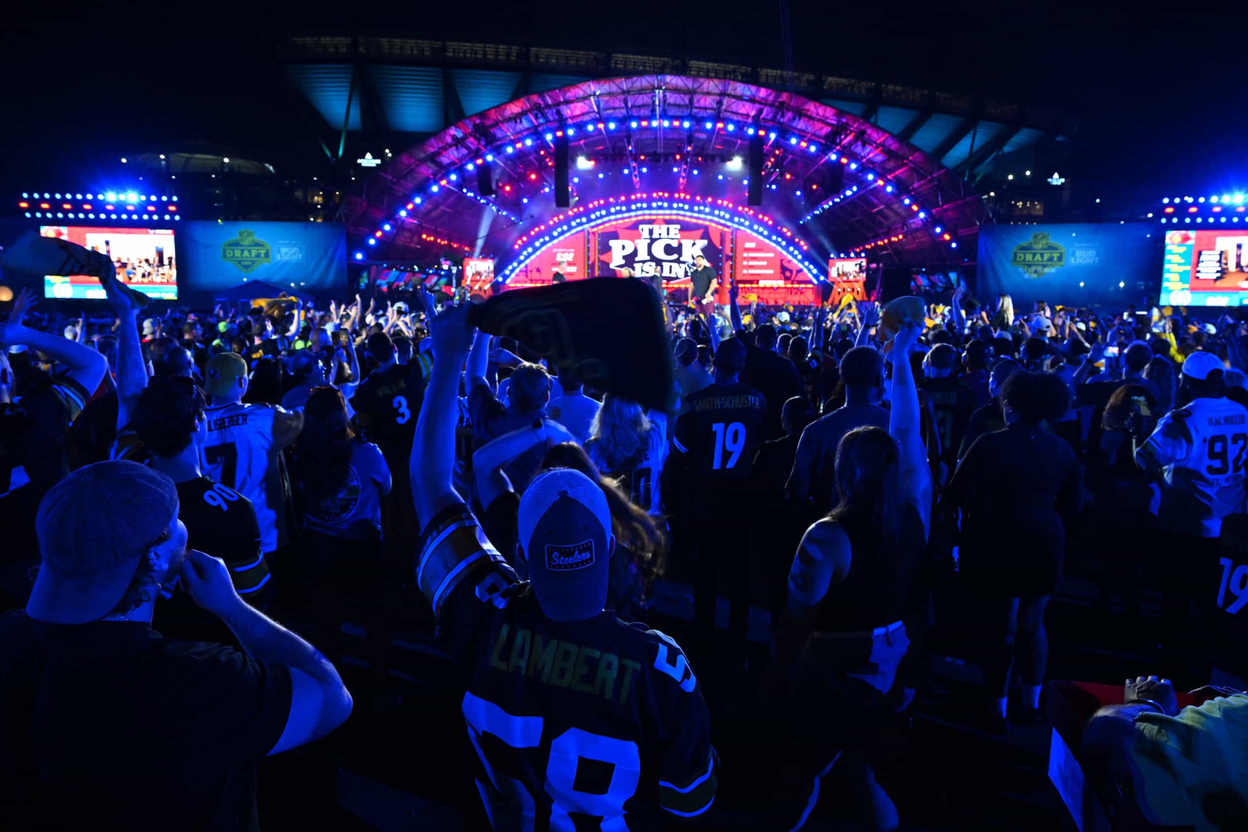 Browns Rookie Is Already Drawing Buzz As Draft-Day Steal